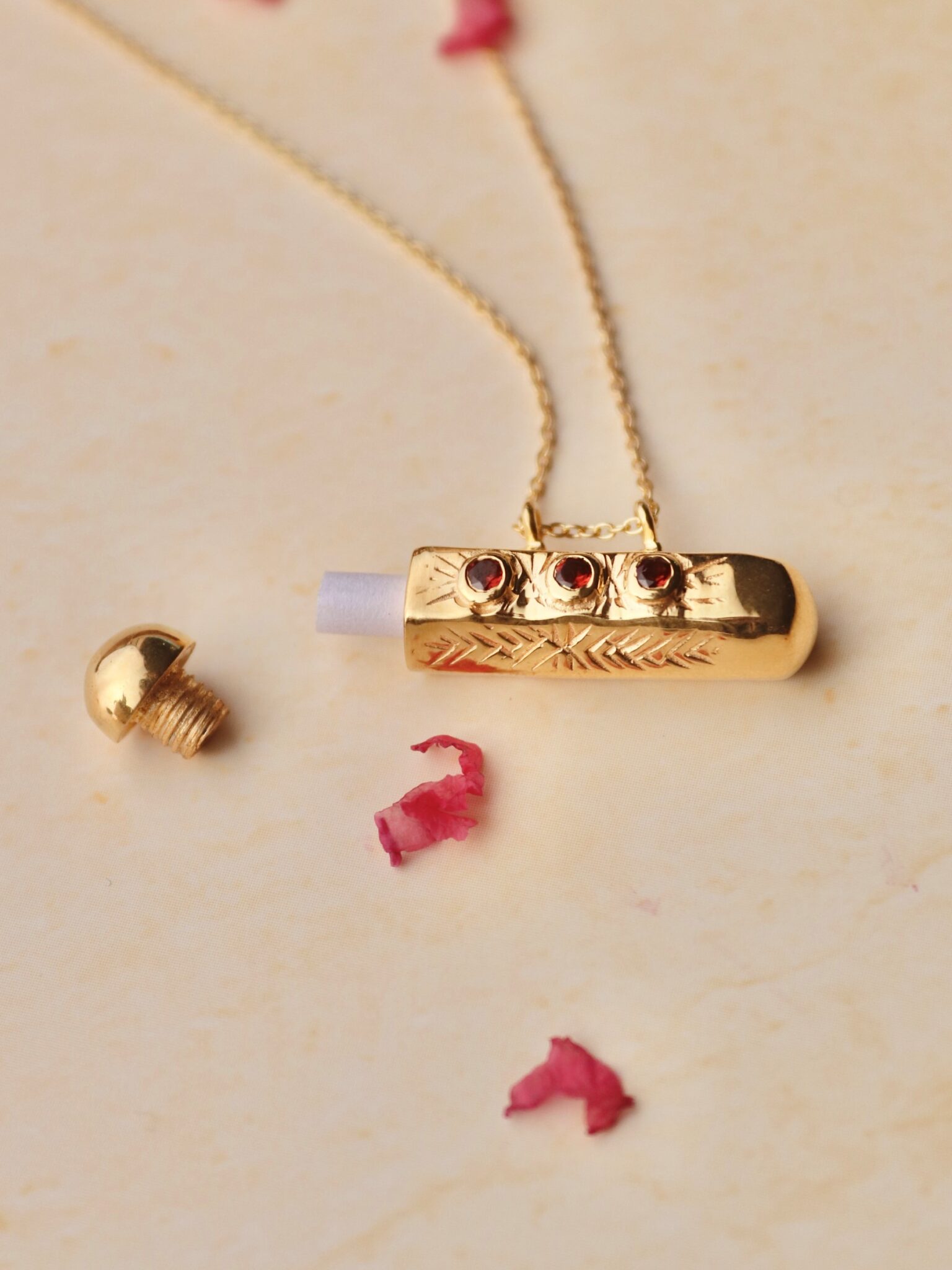 Taviz – The Sacred Gold Amulet for Protection & Prosperity Taviz ...